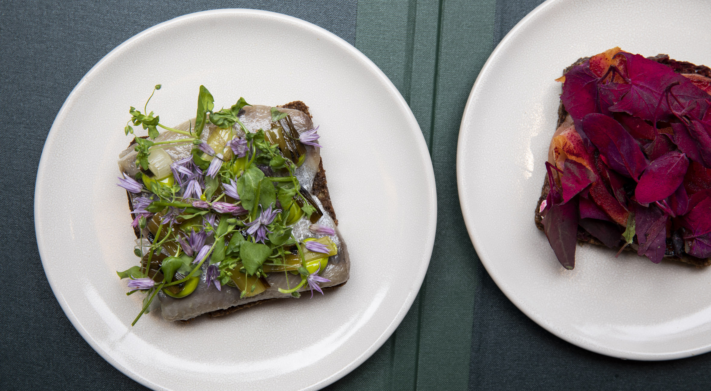 2 stk. smørrebrød hos Michelin-anbefalede Norrlyst i Indre By ...